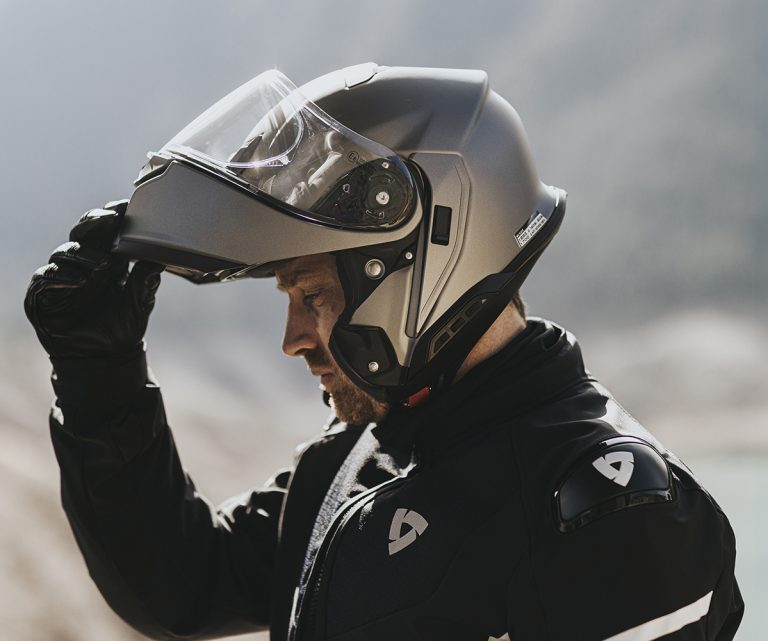 Neotec 3 - Shoei Italia